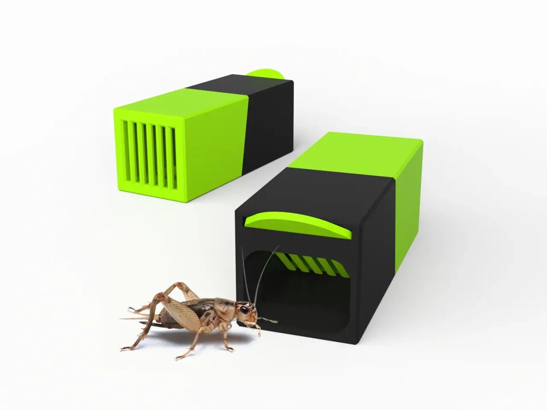 Reptile Cricket Trap / Keeper, Insect Trap, Chameleon, Bearded Dragon ...