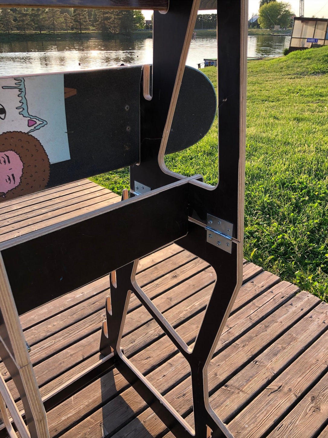 Portable Skateboard Display Rack, Longboard/snowboard/kiteboard Floor ...