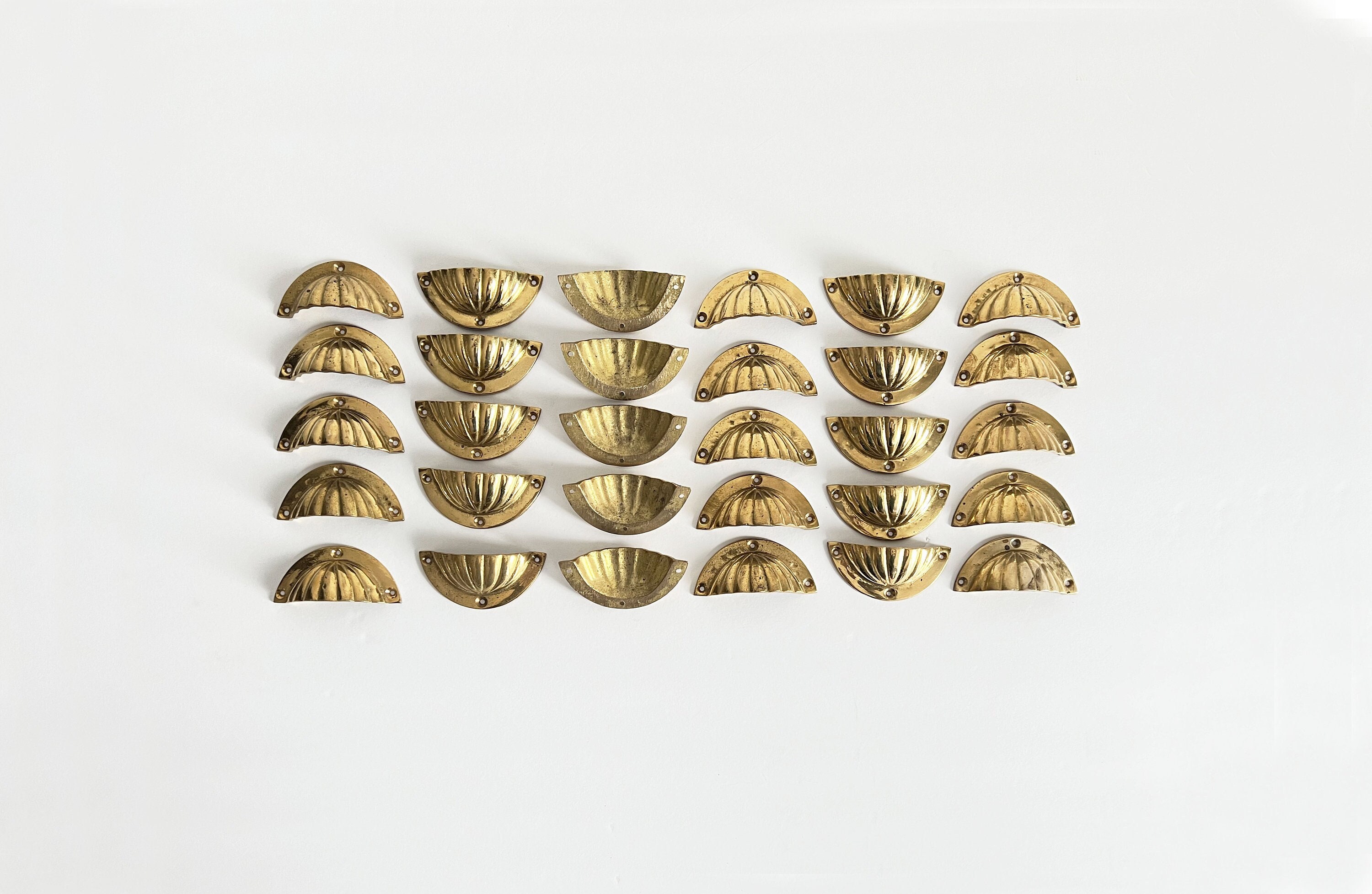 Set of 6 or Set of 4 Vintage Solid Brass Shell Design D Cup Draw Pull ...