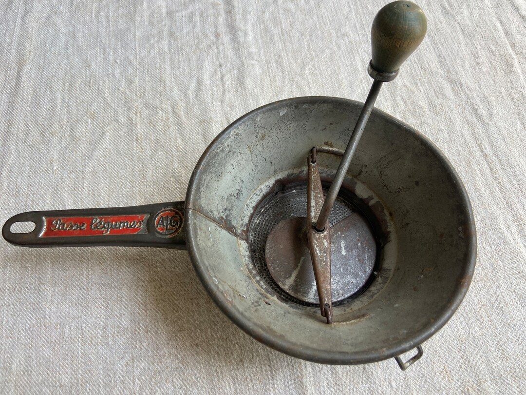 Vintage Vegetable Press Grinder, French Retro Utensil, Kitchen Tool ...