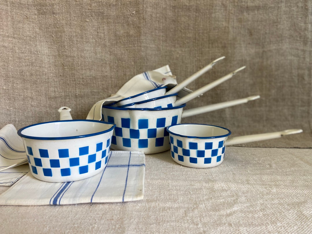 Rare Find! Complete Set of 5 Blue White Checker Design Deep Pans ...