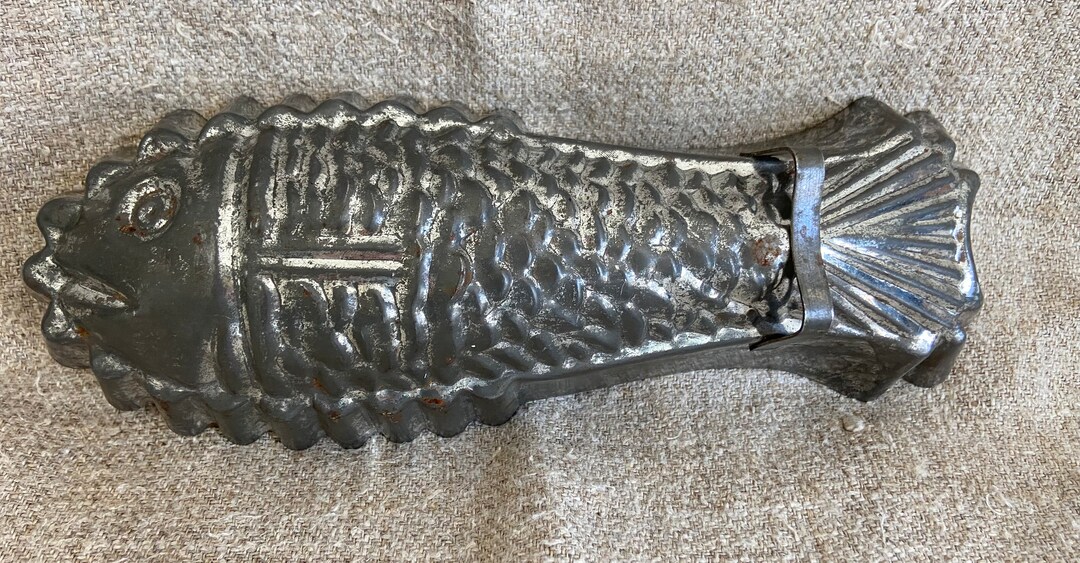 A Beautiful Vintage Fish Shape Metal Cake, Tin Mold, Old Patina ...