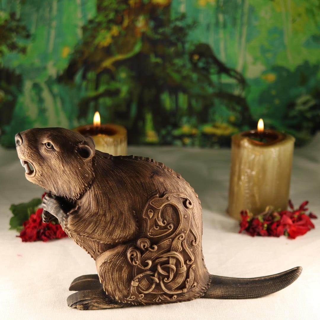 Beaver Carving Beaver Statue Animal Statue Beaver Totem Wooden Beaver ...