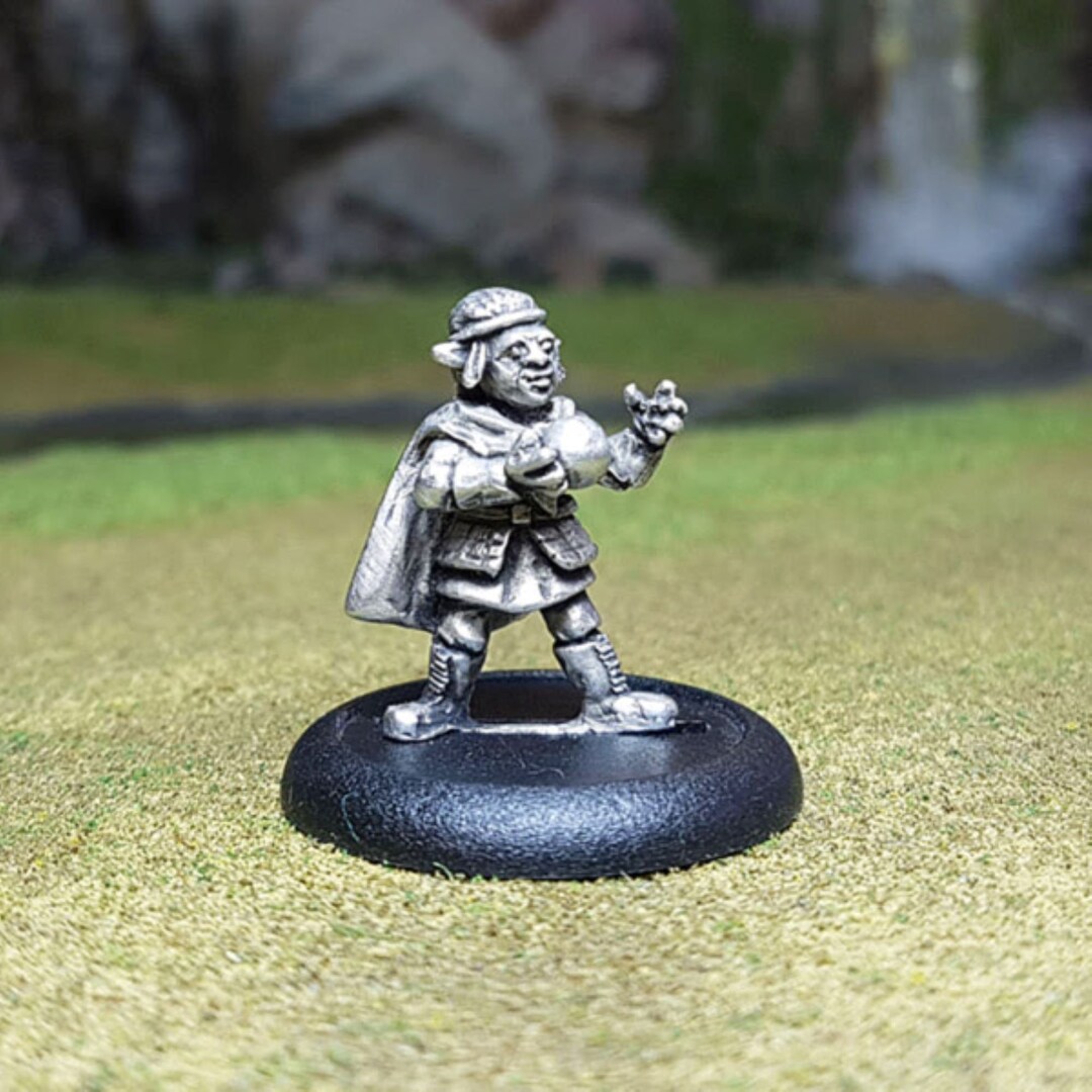Female Gnome Wizard D&D Frostgrave Pathfinder Metal RPG Fantasy ...