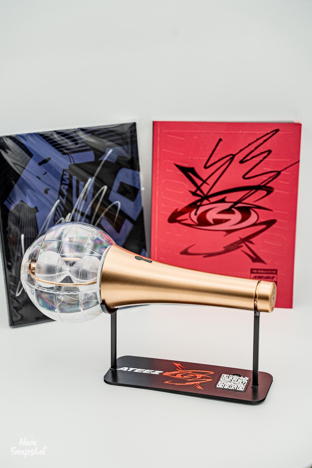 ATEEZ Lightstick Version 2 Display Stand | Removable QR Code Card ...