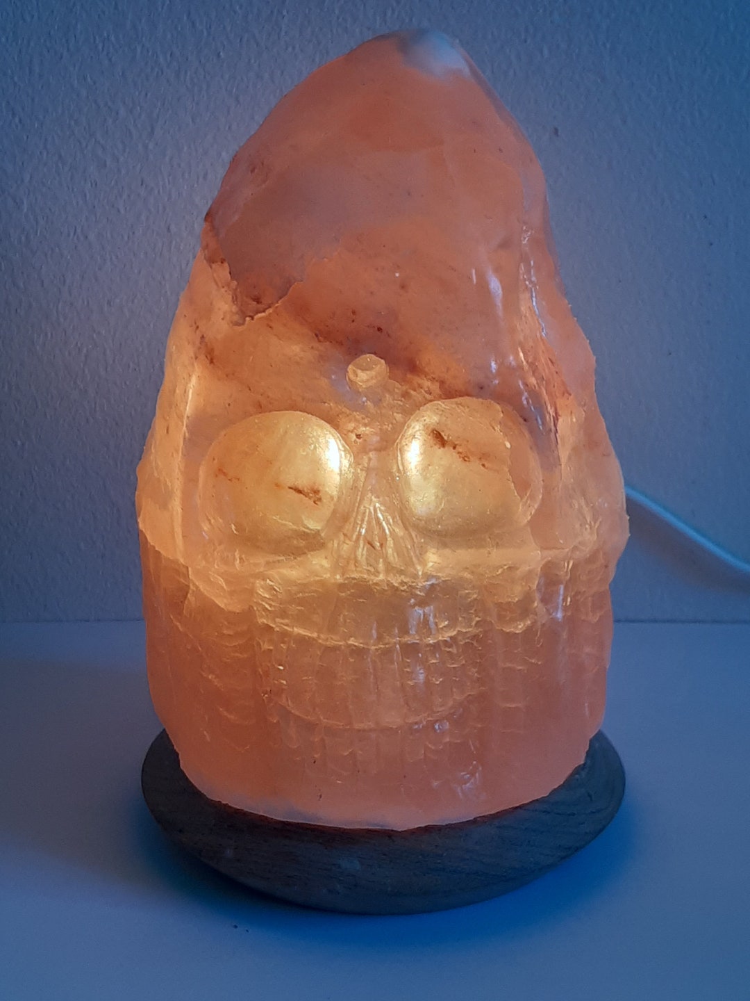Himalayan Salt Rock Hollow Crystal Skull Lamp, Halite Skull Shamanic ...