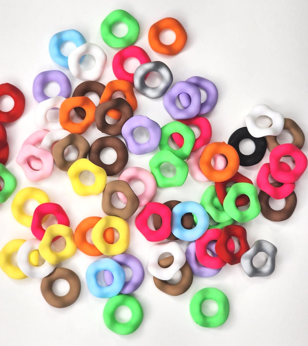 15mm Matte Wavy Spacers Random Color 20 Pack, Mix Color Spacer Beads ...