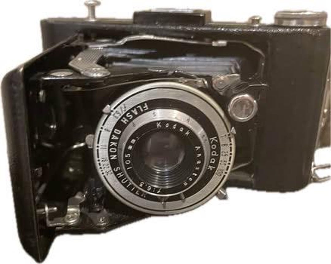 Vintage Kodak Vigilant Six-20 Folding Camera Dakon Shutter Circa 1940s ...
