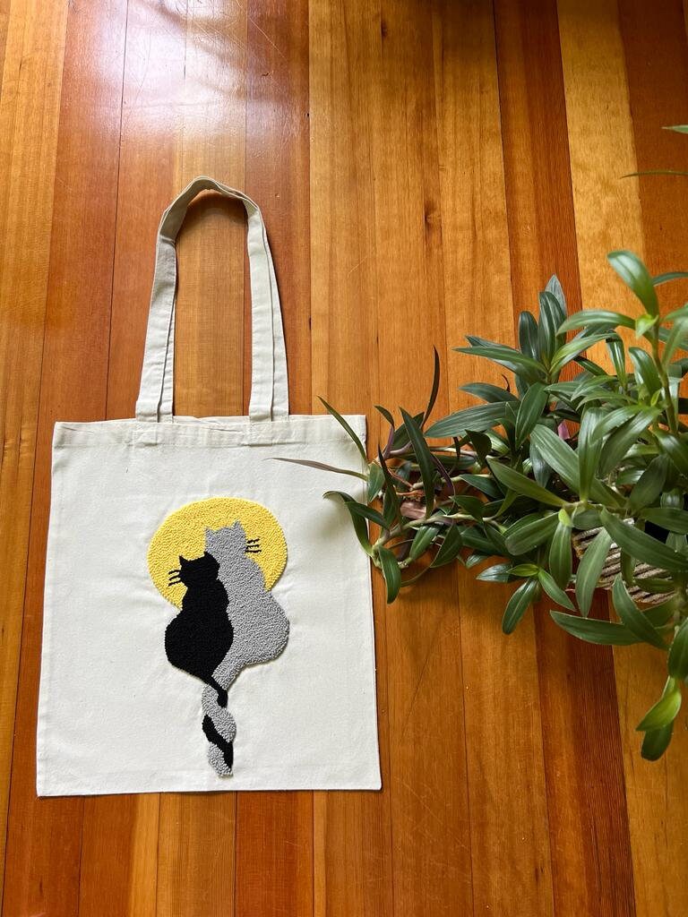 Hand Tufted Punch Needle Tote Bag, Cat Embroidered Market Bag, Cotton ...