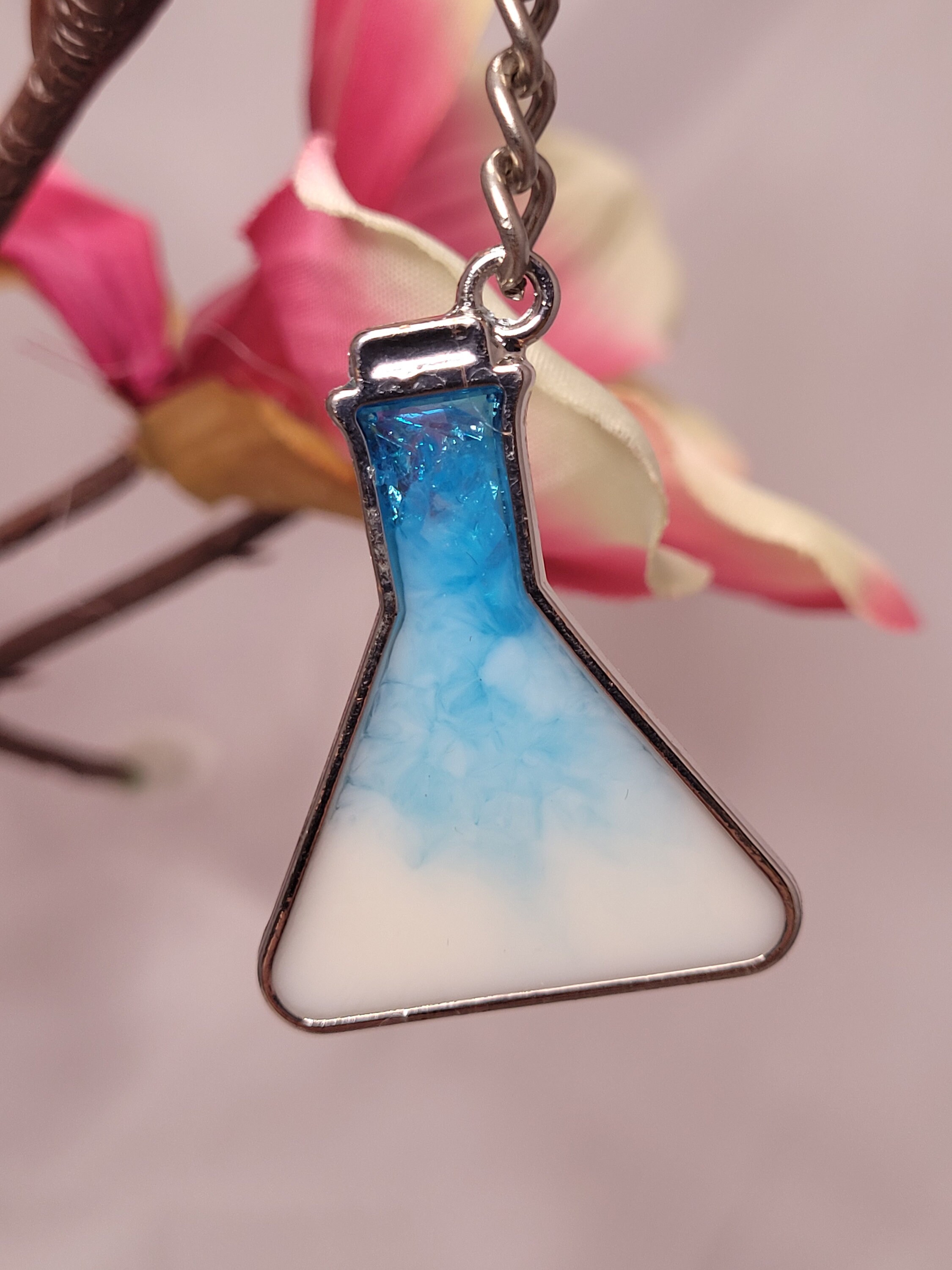 Laboratory Beaker Keyring, Funky Gift for Him and Her, Colourful Gifts ...