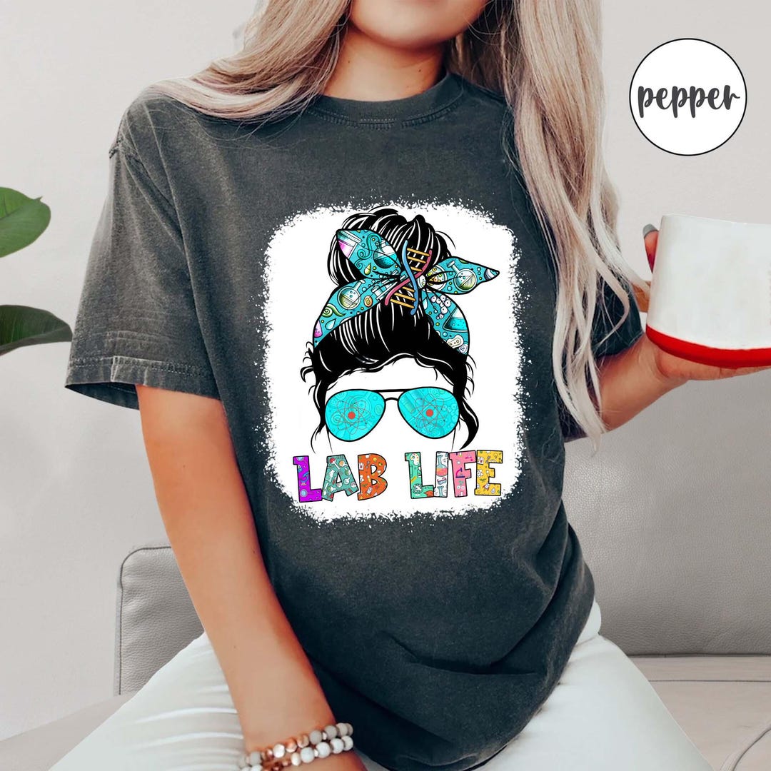 Laboratory Life Sunglasses Funny Lab Week 2025 T-shirt, Medical Lab ...