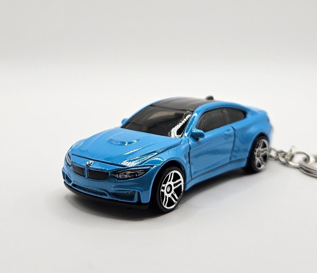 BMW F82 M4 Keychain (free Gift Box) - Etsy