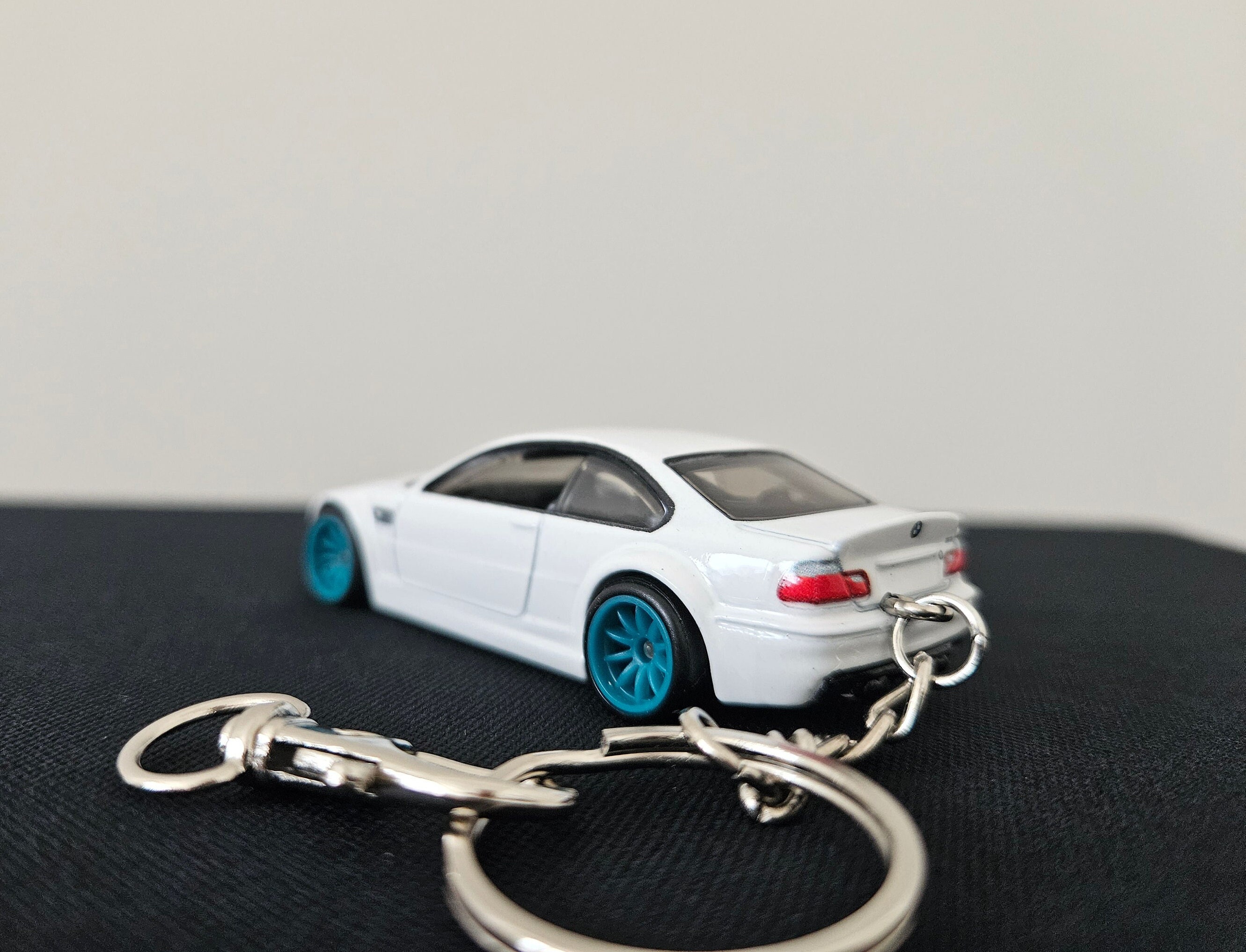 BMW E46 M3 Keychain free Gift Box - Etsy
