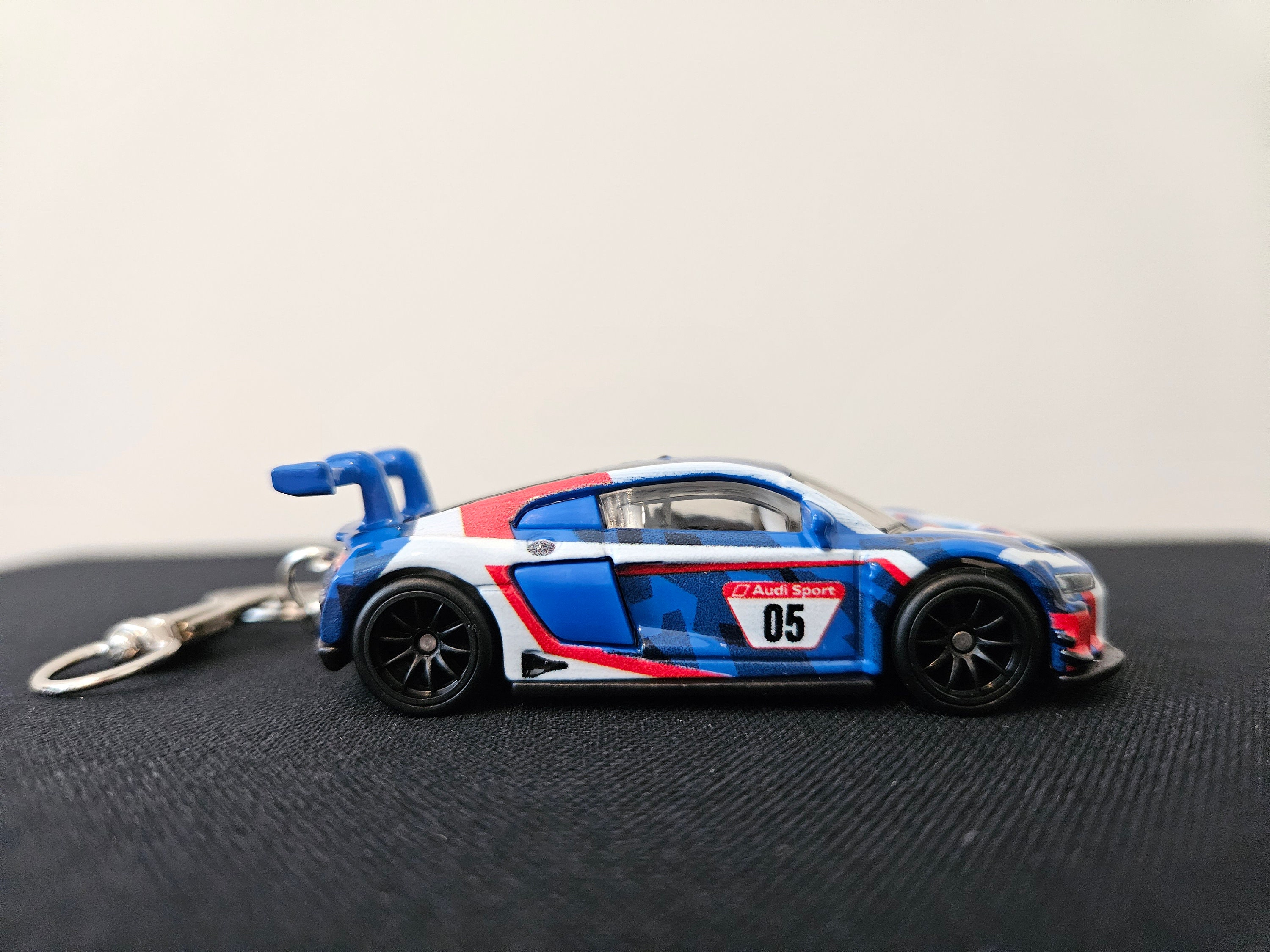 Audi R8 Racecar Keychain free Gift Box - Etsy