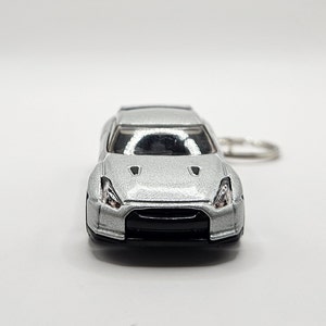 Nissan Skyline R35 GTR Keychain (free Gift Box) - Etsy