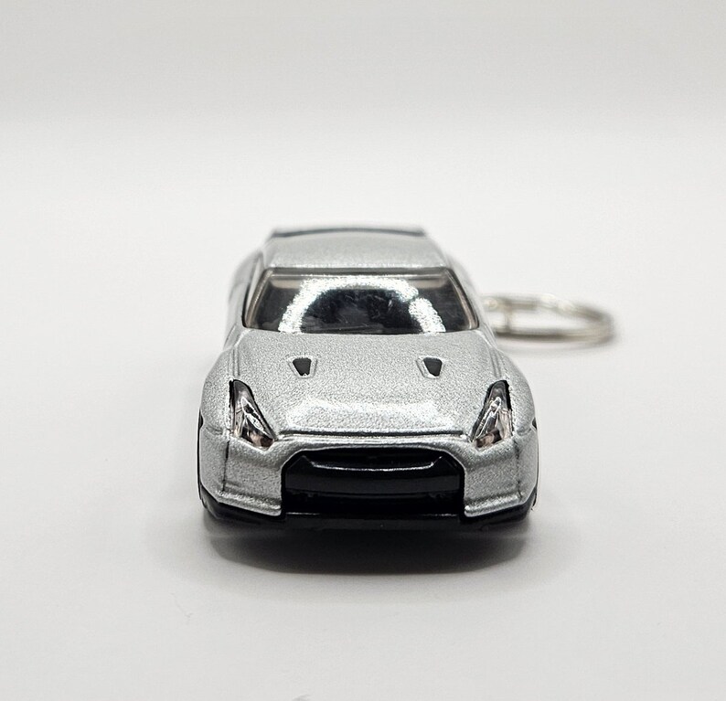 Nissan Skyline R35 GTR Keychain (free Gift Box) - Etsy