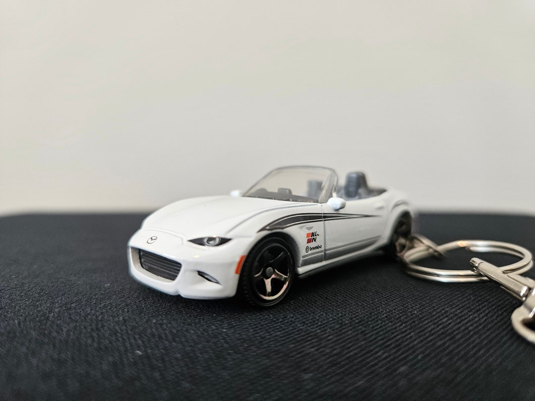 Mazda Miata MX-5 Keychain free Gift Box - Etsy