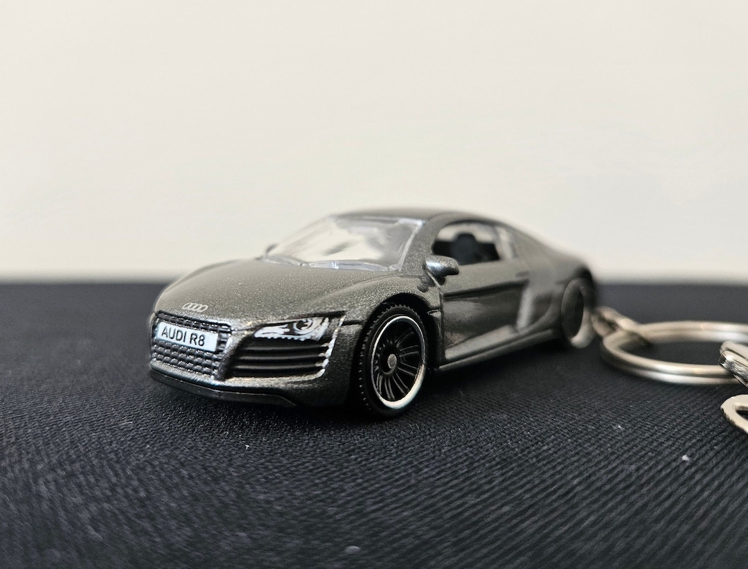 Audi R8 Keychain free Gift Box - Etsy