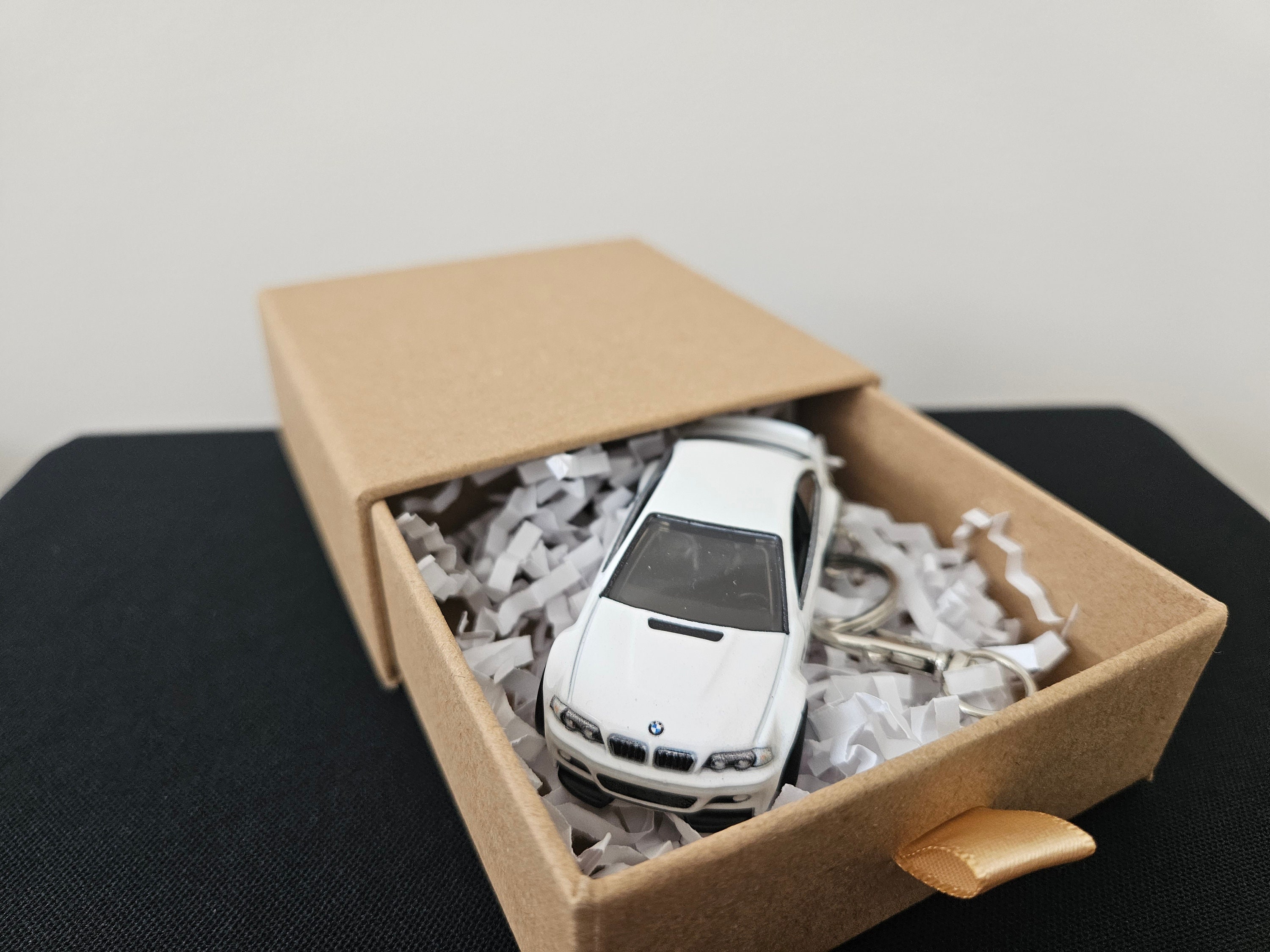 BMW E46 M3 Keychain free Gift Box - Etsy