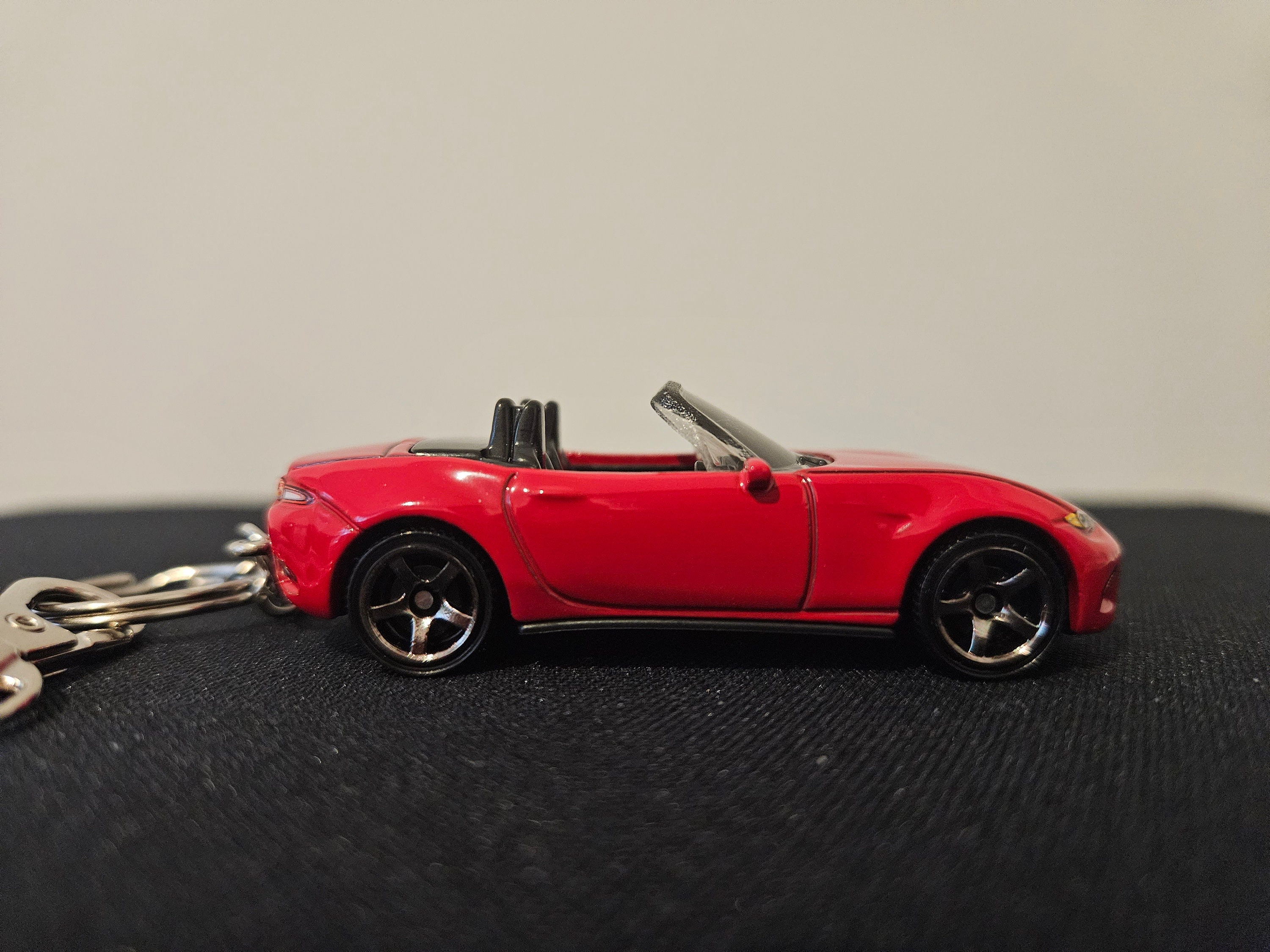 Mazda Miata MX-5 Keychain free Gift Box - Etsy