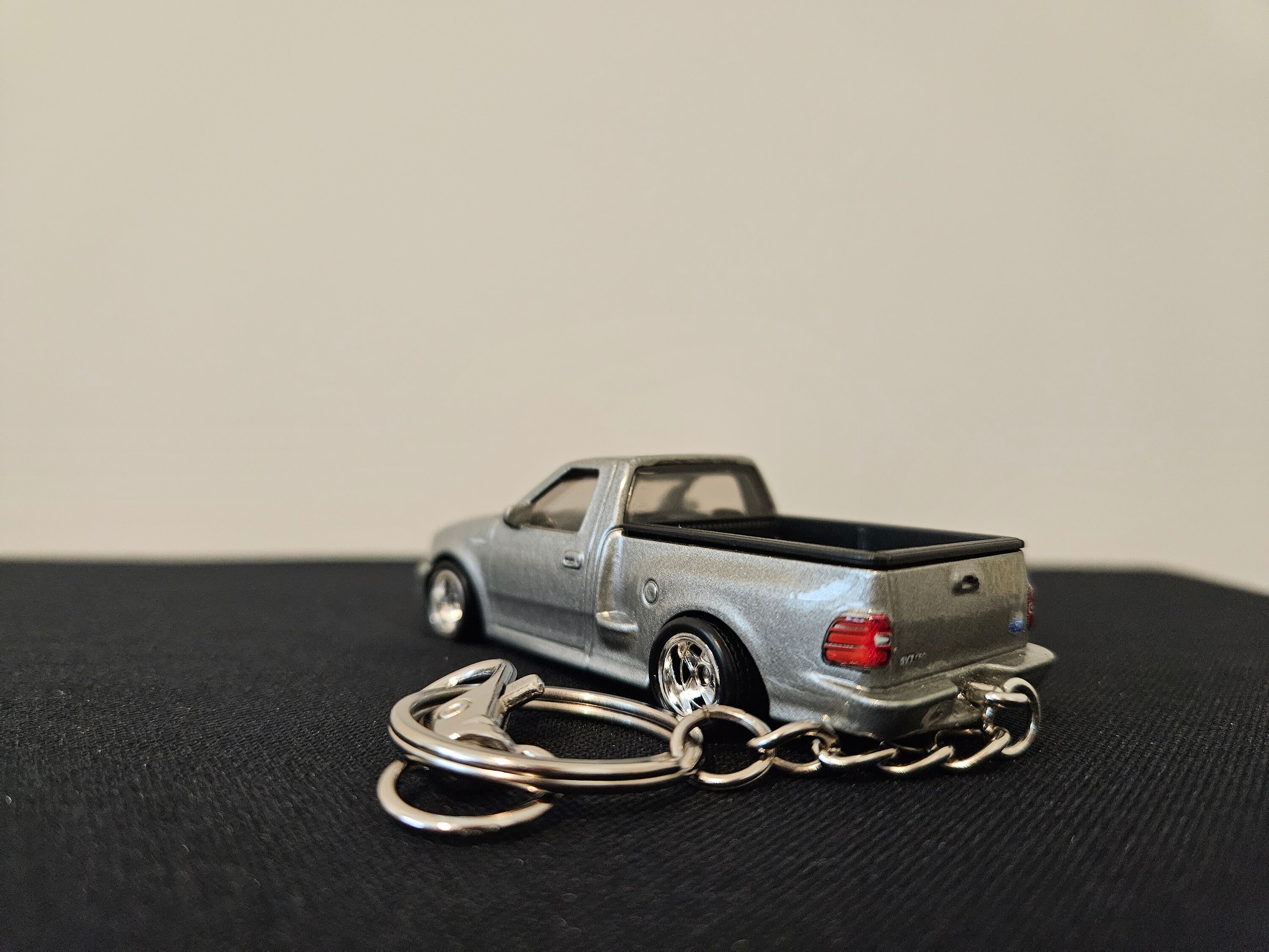 Ford F150 Keychain free Gift Box - Etsy