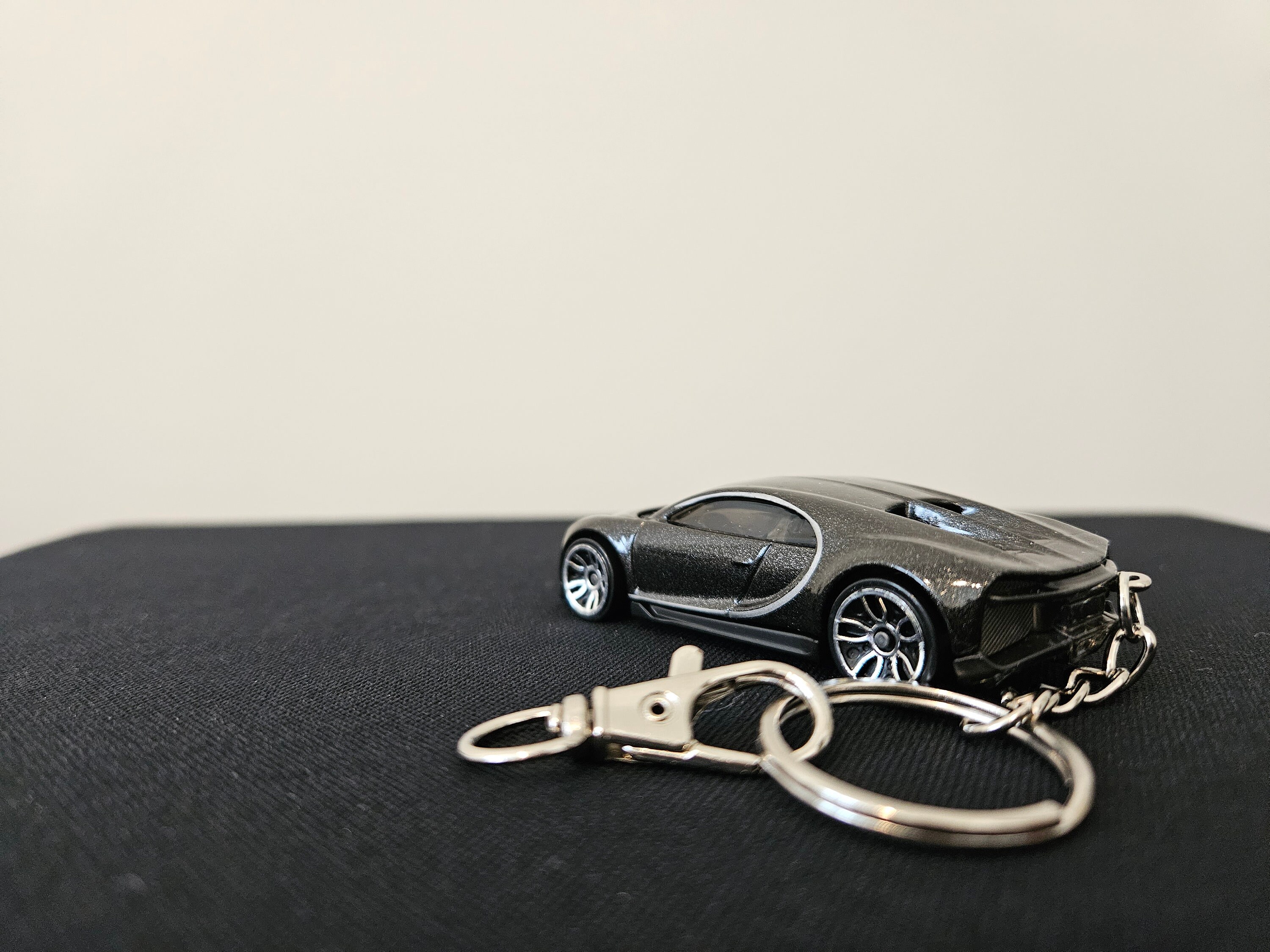 Bugatti Chiron Keychain free Gift Box - Etsy