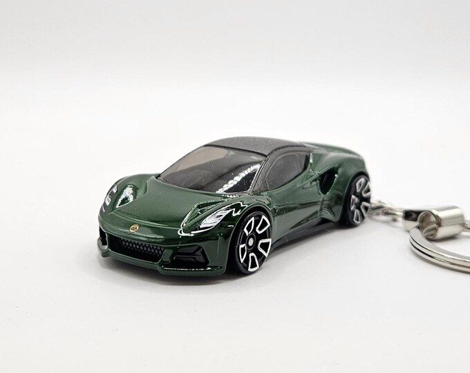 Lotus Emira Keychain free Gift Box - Etsy