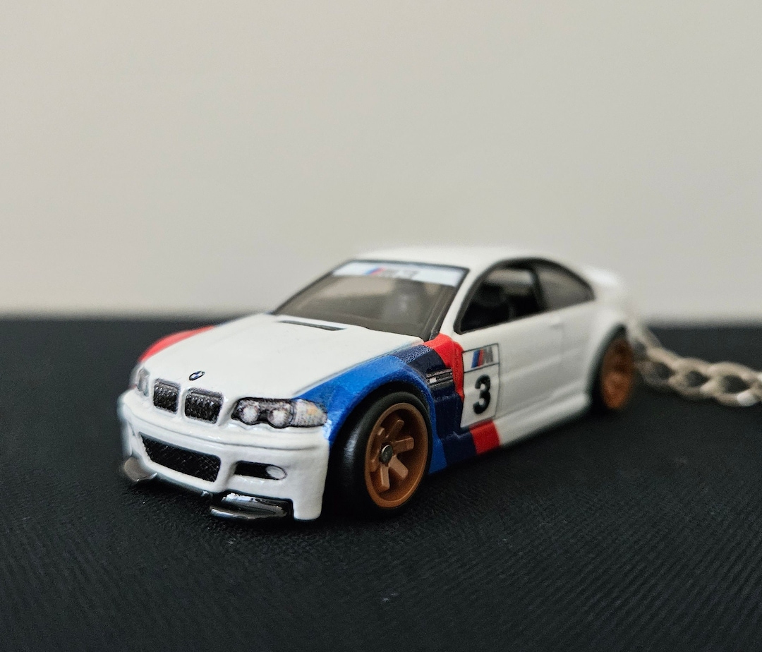 BMW E46 M3 Keychain free Gift Box - Etsy
