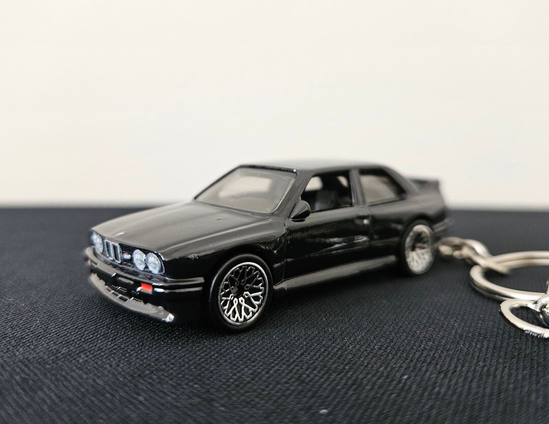 BMW E30 M3 Keychain free Gift Box - Etsy