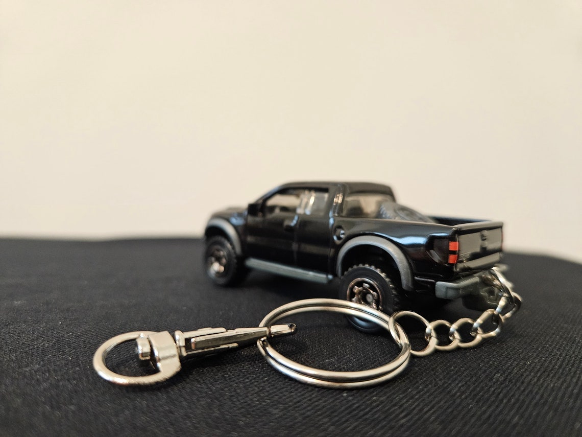 Ford Raptor F150 Keychain free Gift Box - Etsy