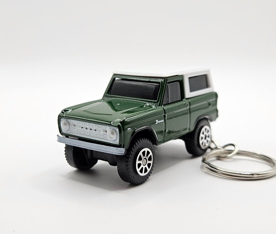 Ford Bronco Keychain (free Gift Box) - Etsy