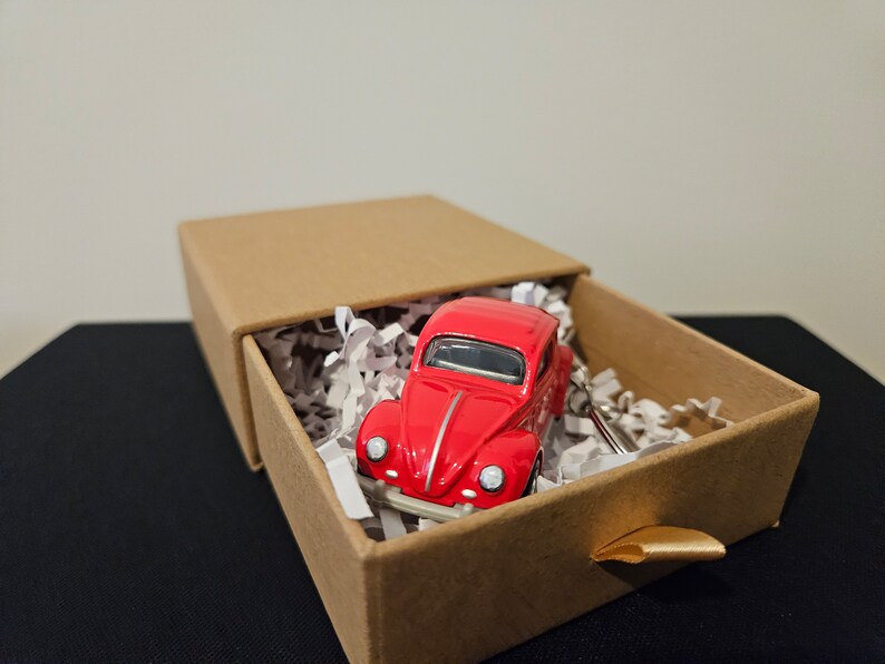 Classic Beetle Keychain free Gift Box - Etsy