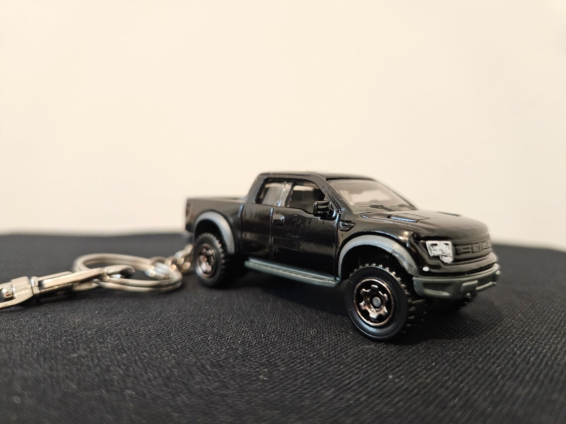 Ford Raptor F150 Keychain free Gift Box - Etsy