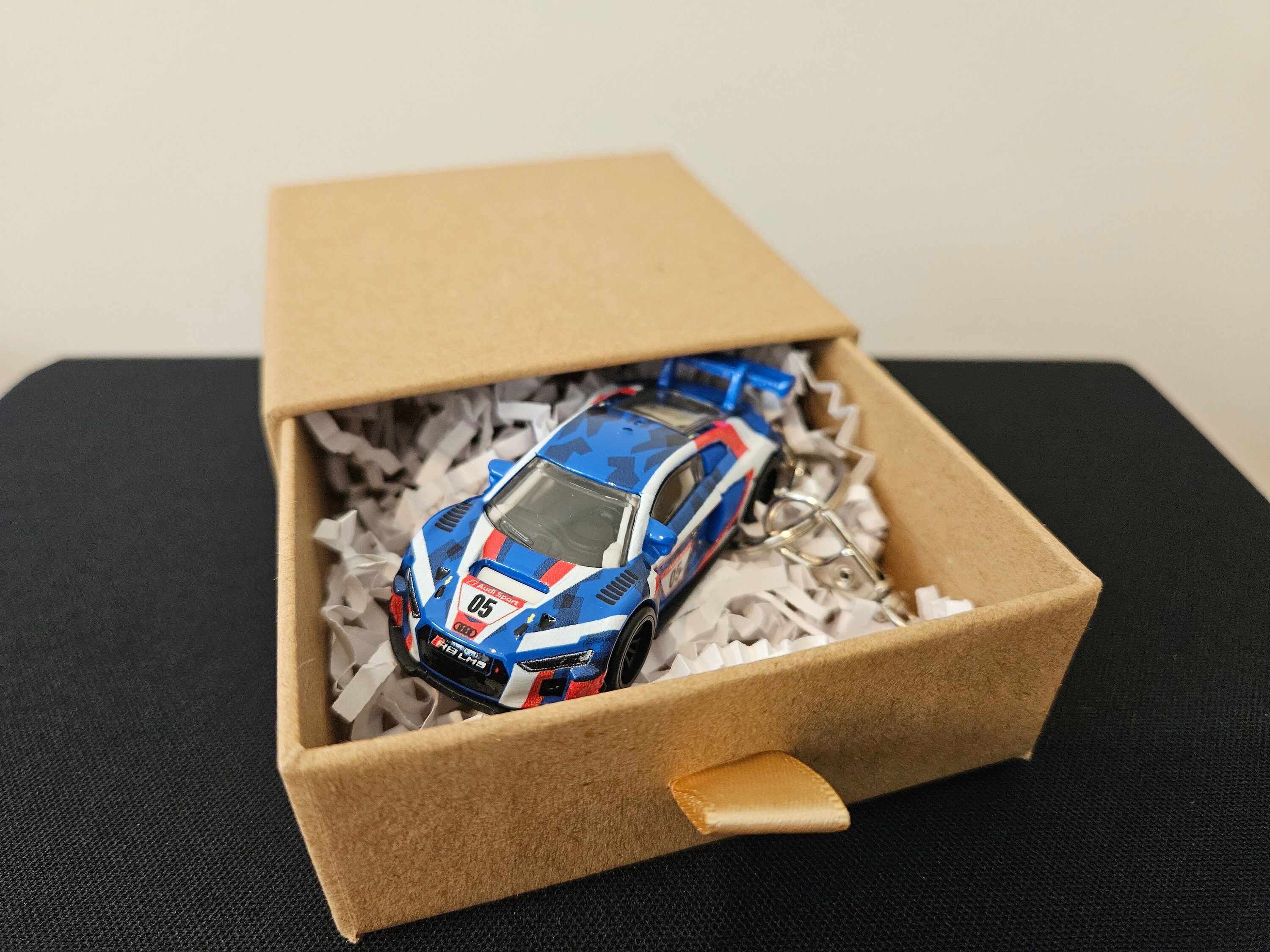 Audi R8 Racecar Keychain free Gift Box - Etsy