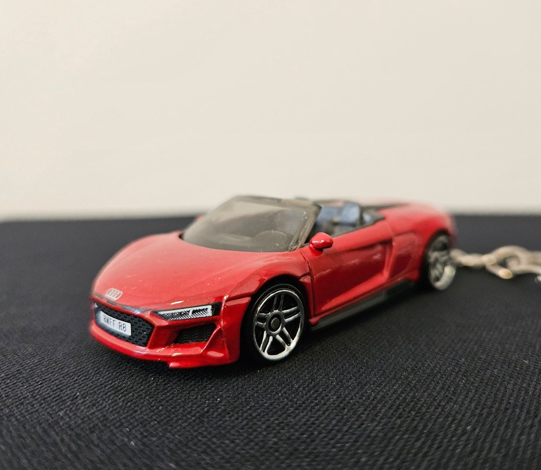 Audi R8 Convertible Keychain free Gift Box - Etsy