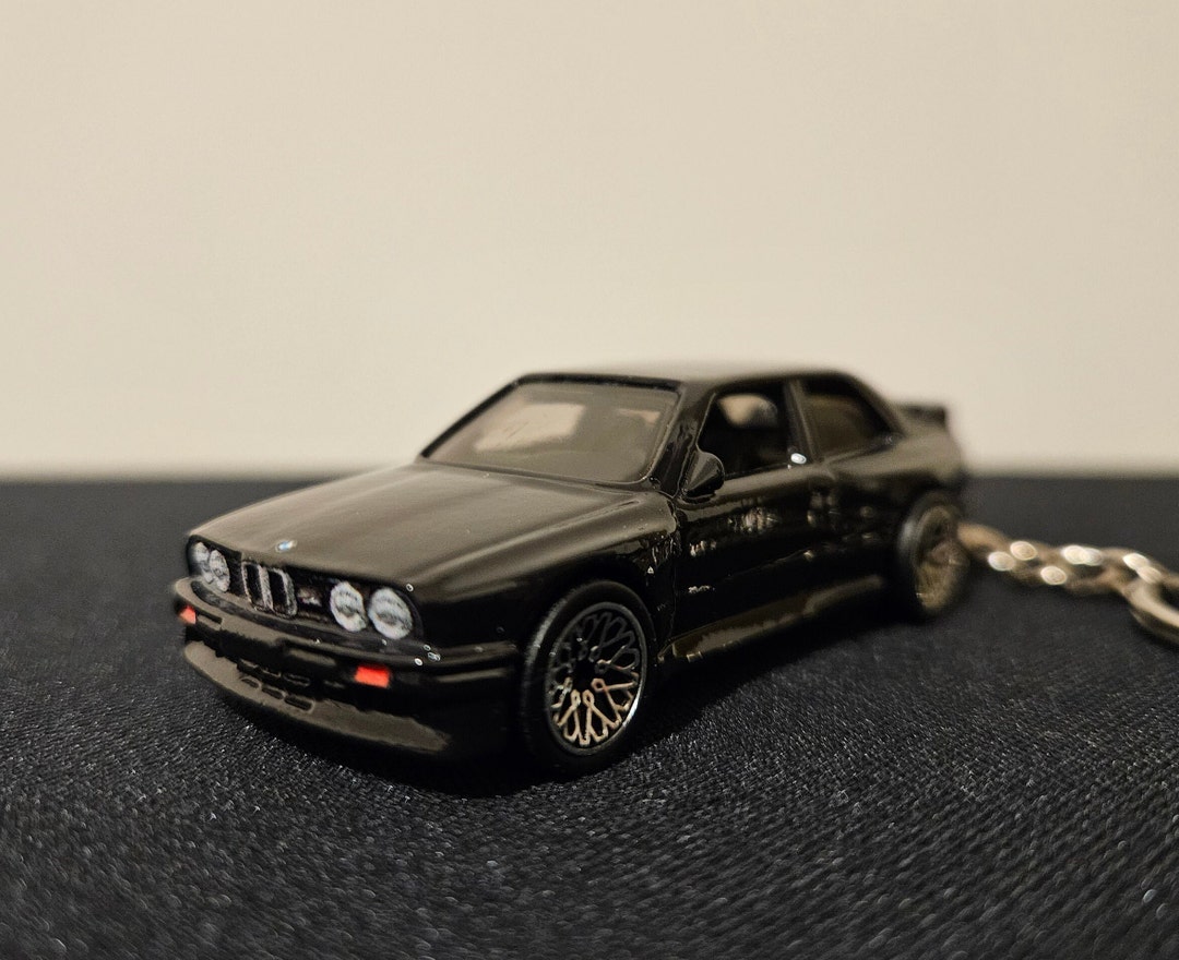 BMW E30 M3 Keychain free Gift Box - Etsy