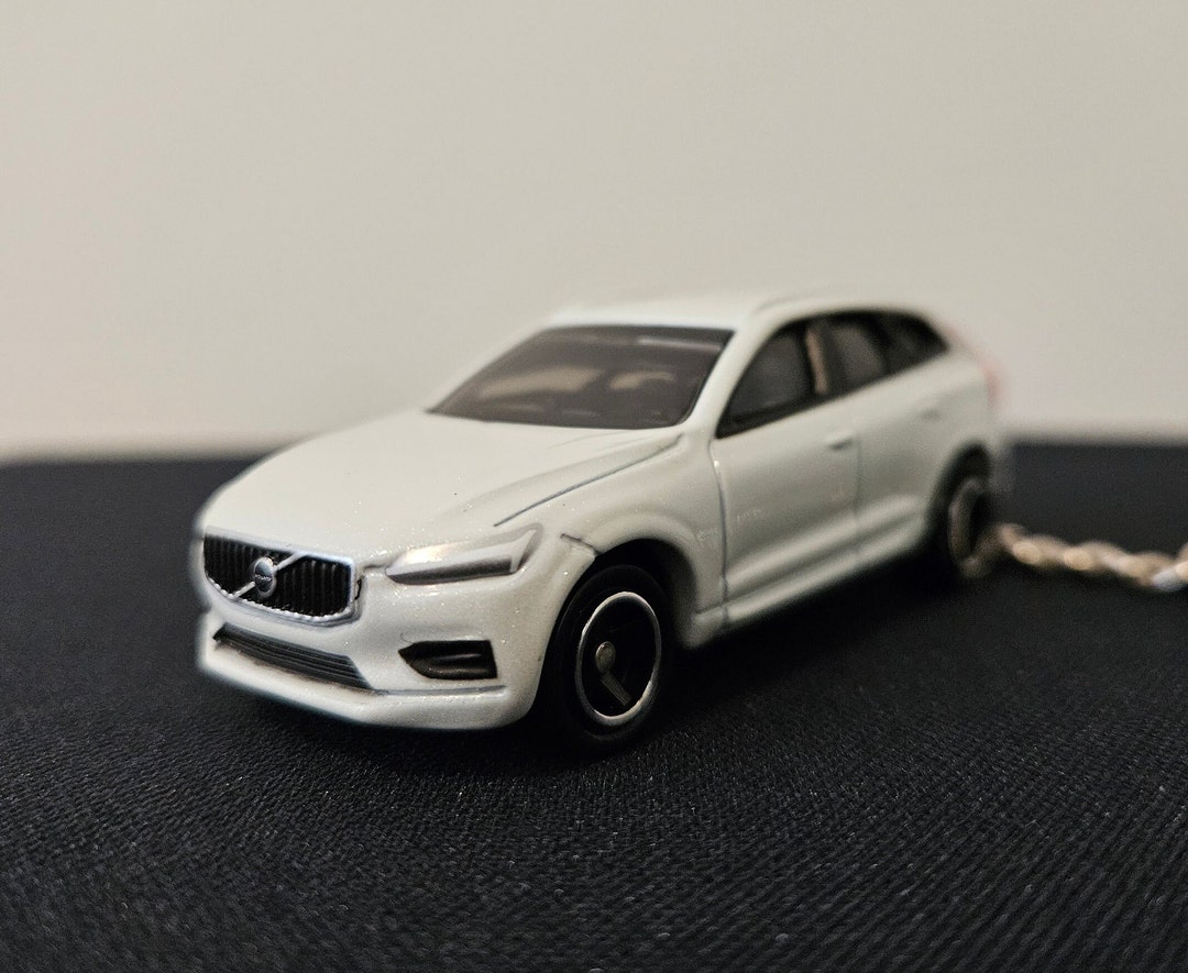Volvo XC60 Keychain free Gift Box - Etsy