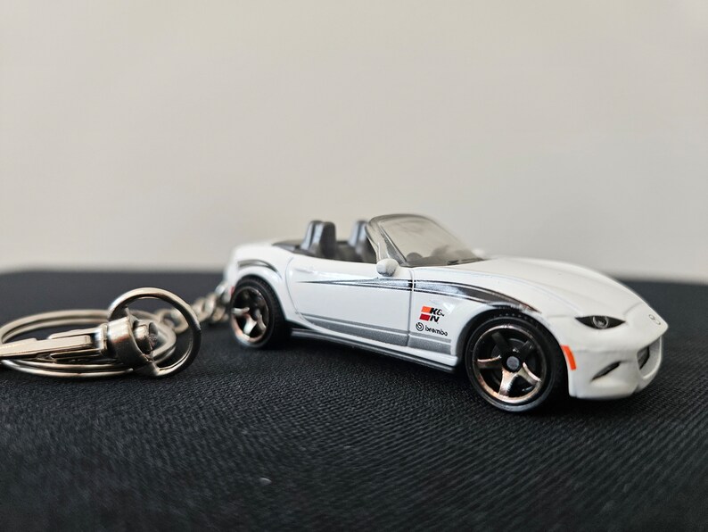 Mazda Miata MX-5 Keychain free Gift Box - Etsy