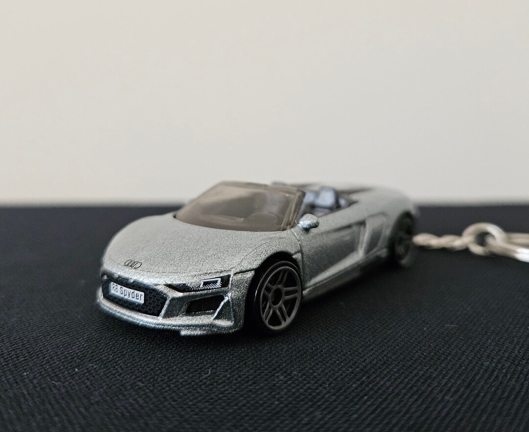 Audi R8 Convertible Keychain free Gift Box - Etsy