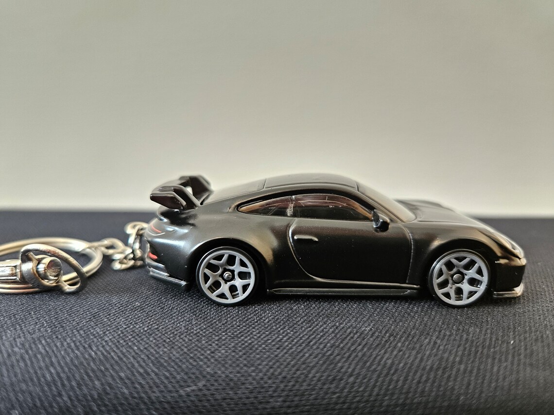 Porsche 911 GT3 Keychain free Gift Box - Etsy