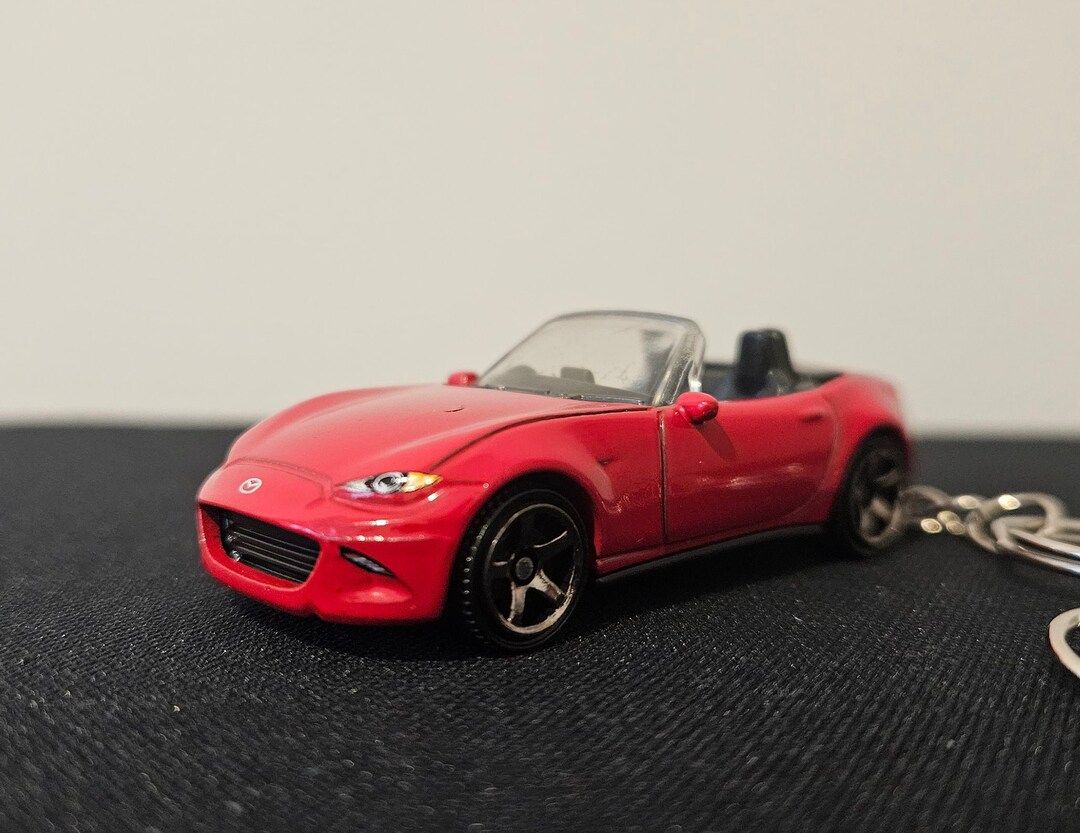 Mazda Miata MX-5 Keychain free Gift Box - Etsy