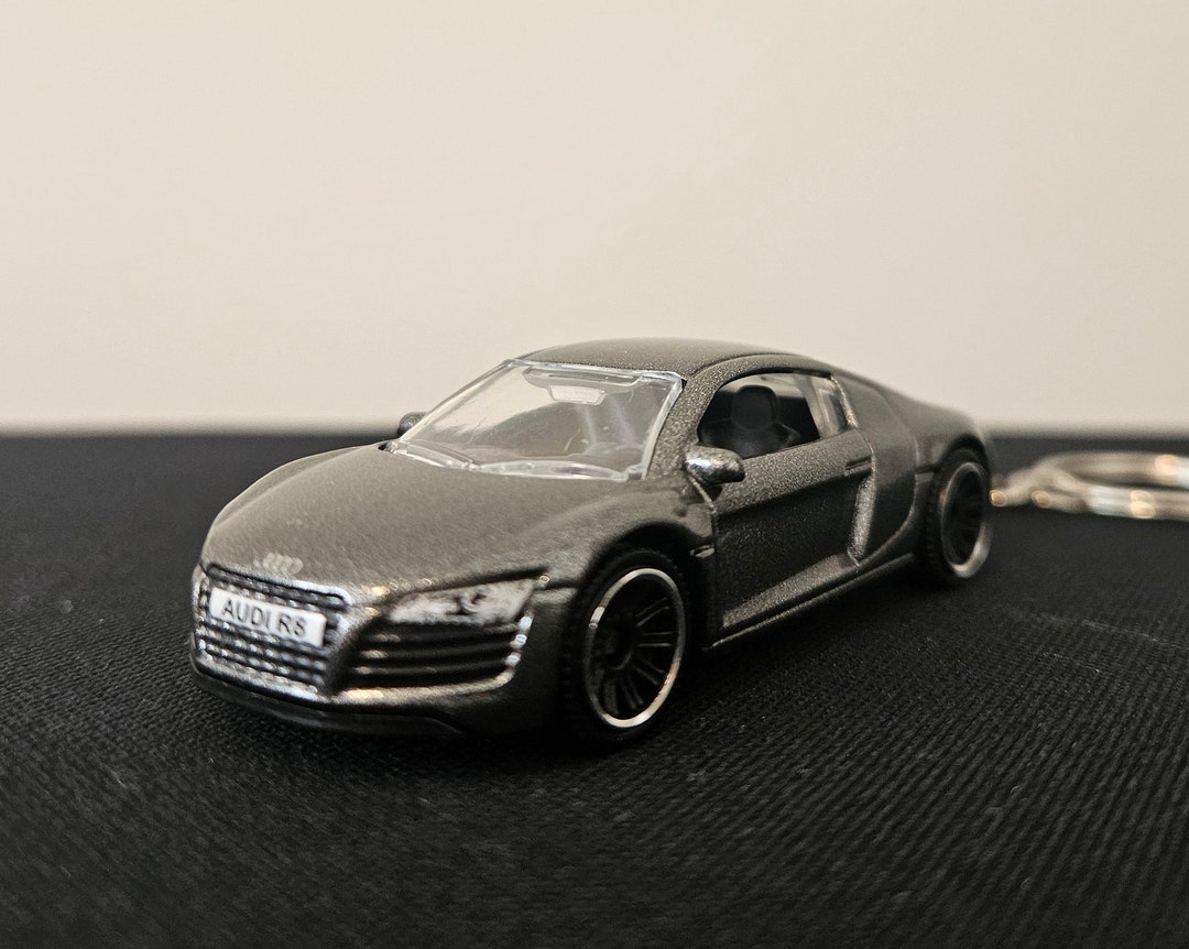 Audi R8 Keychain free Gift Box - Etsy