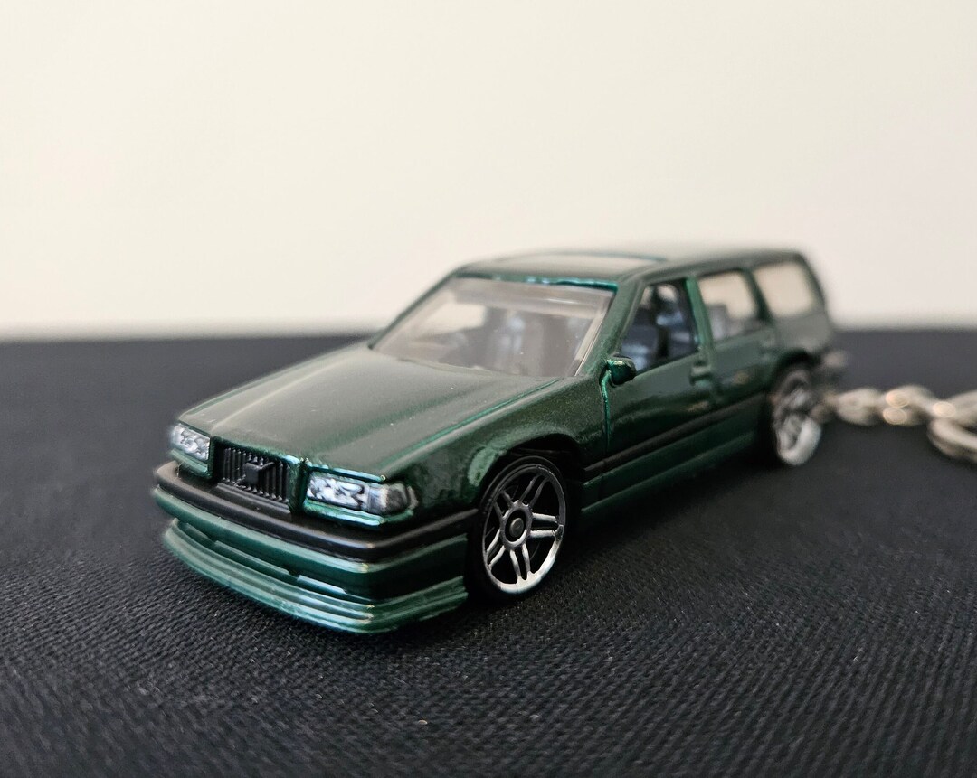 Volvo 850 Wagon Keychain free Gift Box - Etsy