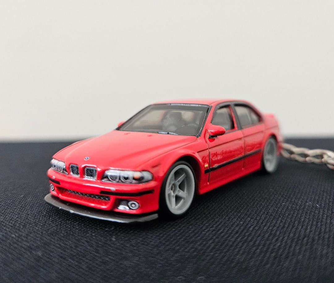 BMW E39 M5 Keychain free Gift Box - Etsy