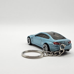 BMW F82 M4 Keychain free Gift Box - Etsy