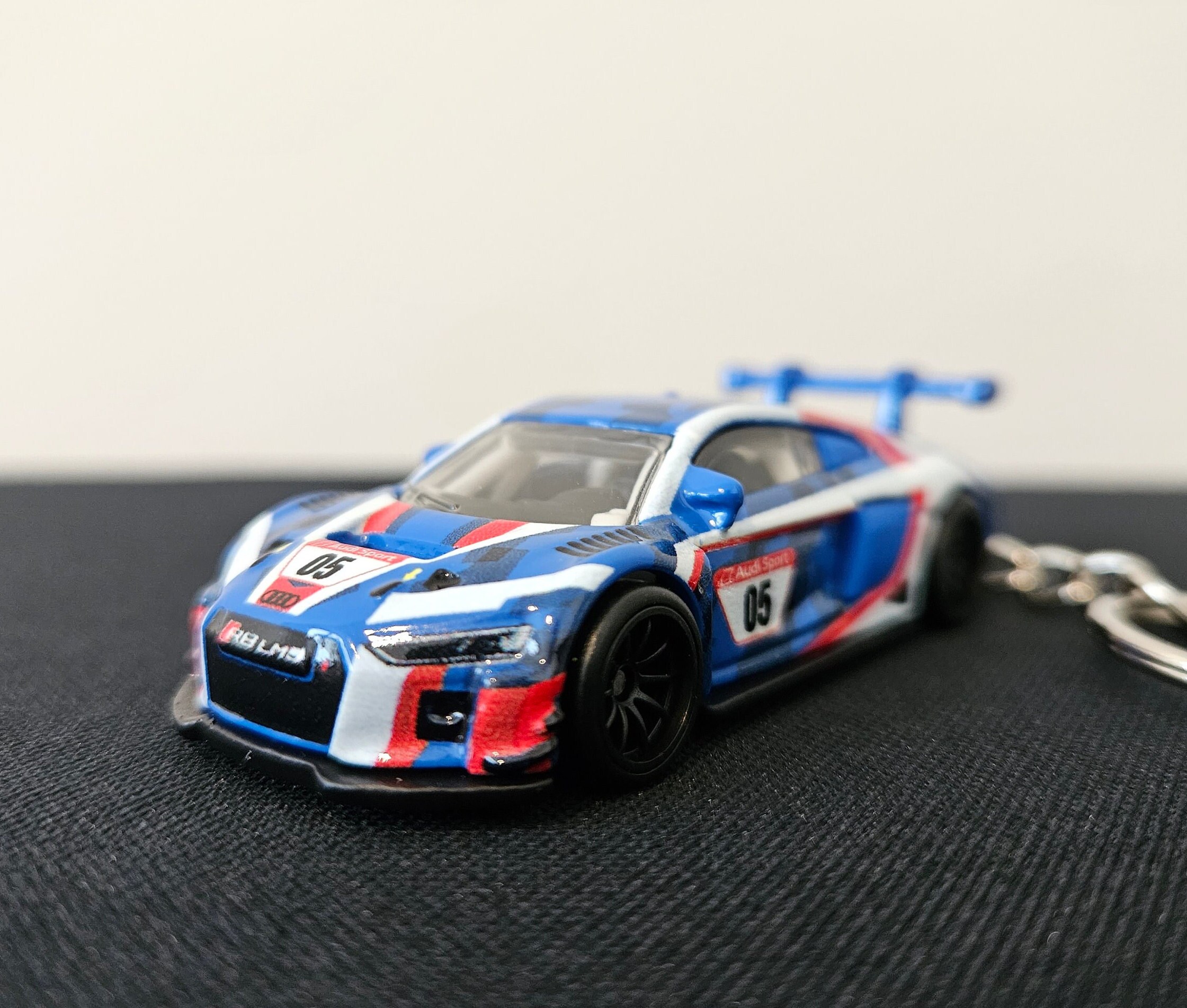 Audi R8 Racecar Keychain free Gift Box - Etsy
