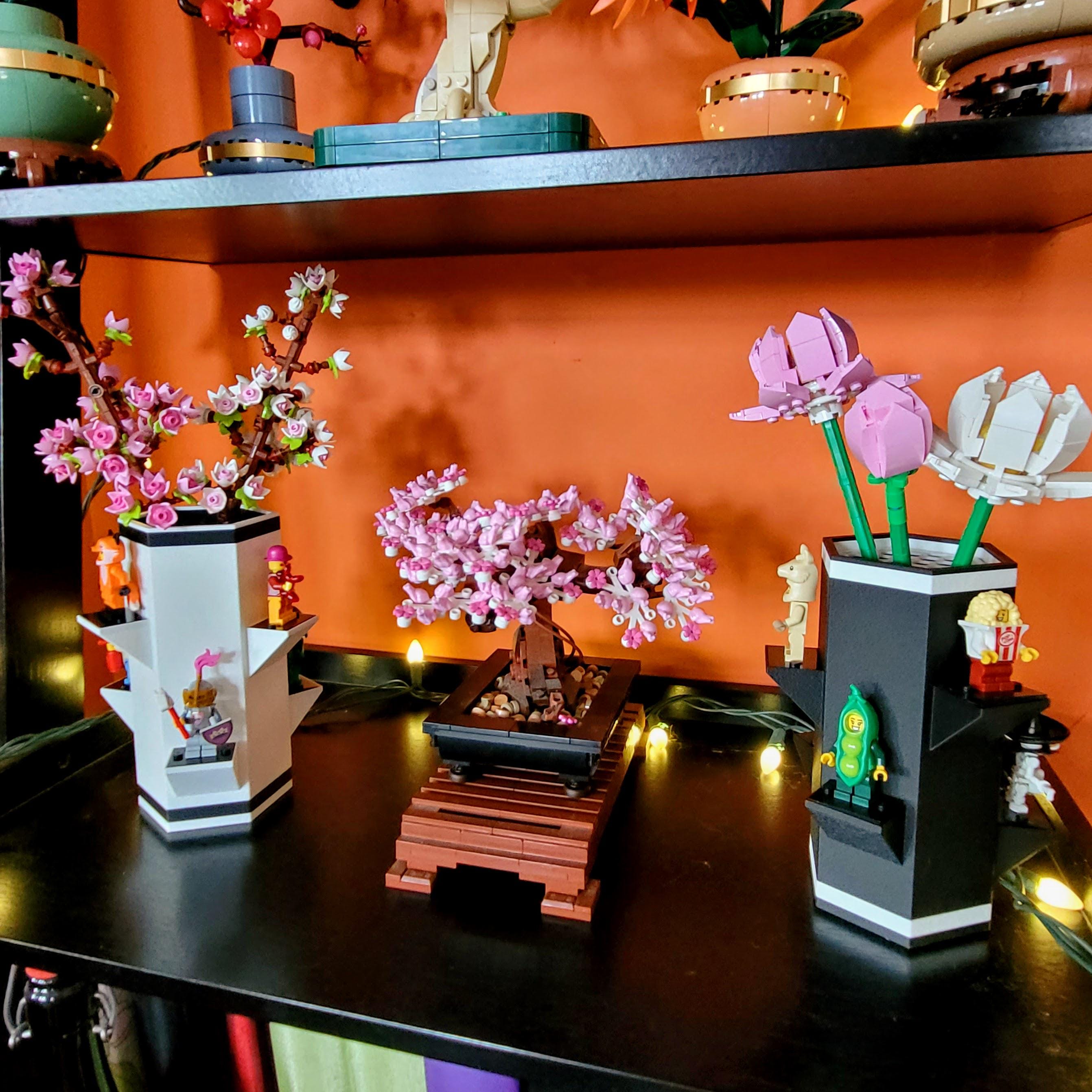 Vase for LEGO® Flowers & Minifigure Display: Hexagon Stand, Botanical ...