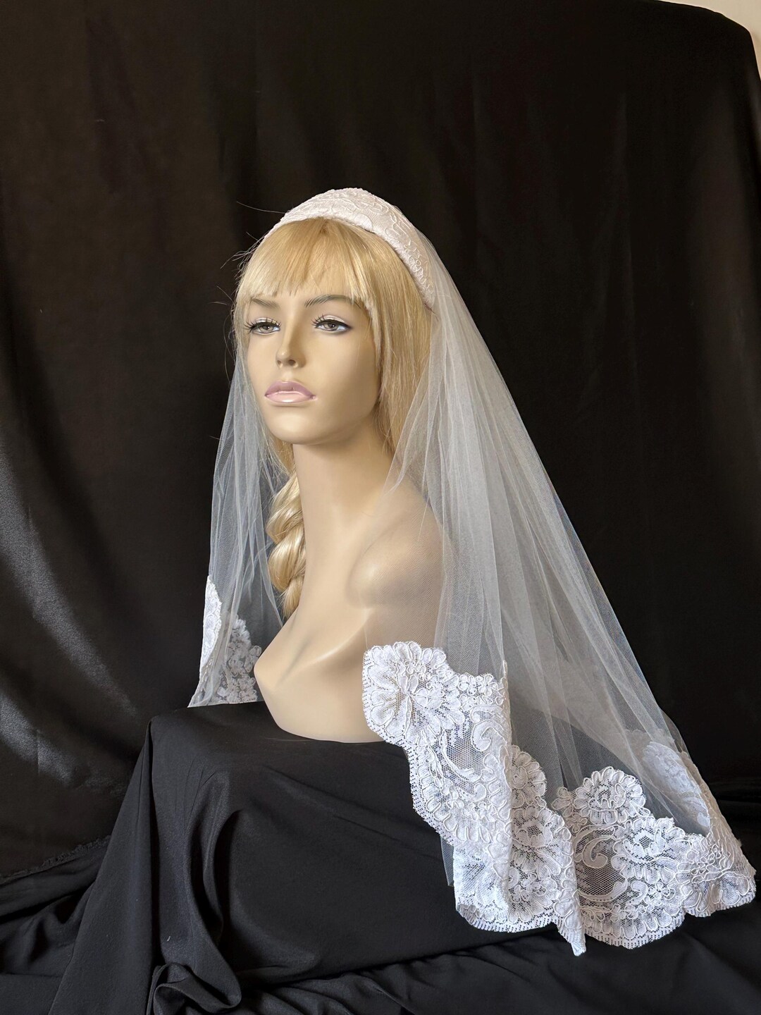 Vintage Corded Lace Bridal Veil: Detachable Headband, Short 60s Style ...
