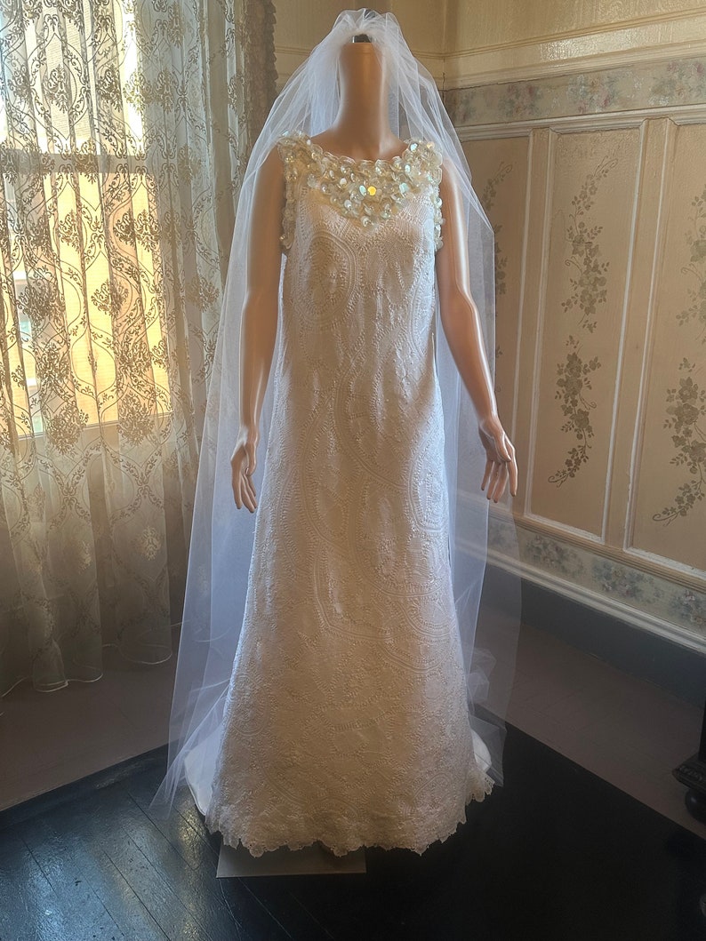 Rare Bobbin Lace Wedding Gown Old Handcraft Technique White Lace A-line ...