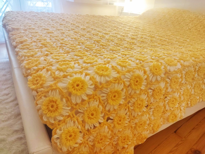 Handmade Wool Crochet Bedspread, Floral Crochet, Vintage Bedspread ...